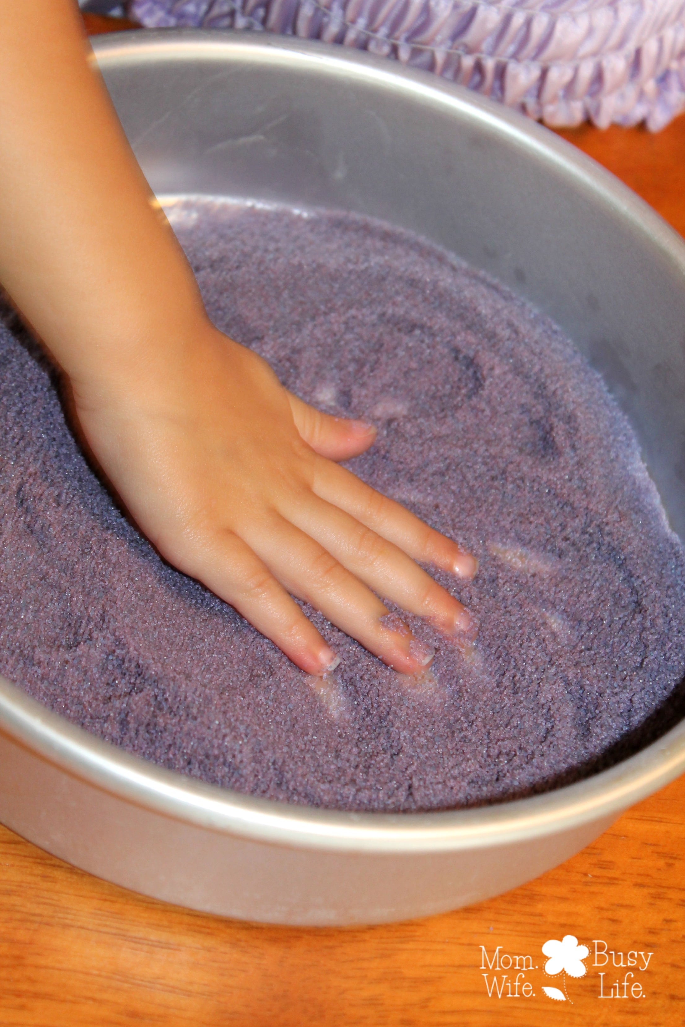 make your own sand 7 - Mom. Wife. Busy Life.
