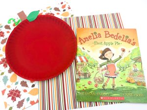 Fall Paper Plate Apple Craft - Mom. Wife. Busy Life.