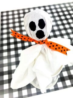 Halloween Ghost Pops - Mom. Wife. Busy Life.